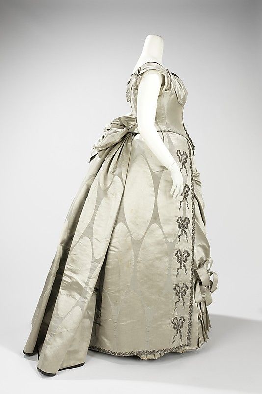Evening dress, Charles Frederick Worth (… - 高清图片，堆糖，美图壁纸兴趣社区