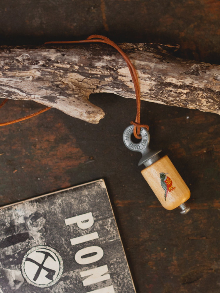 Hand Painted Bird Call Necklace - 高清图片，堆糖，美图壁纸兴趣社区