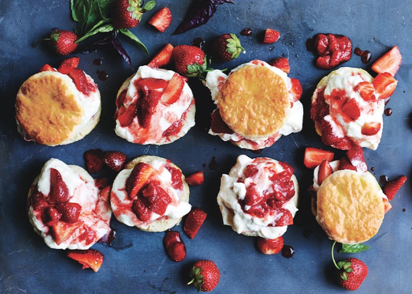 Strawberry-Basil Shortcakes Okay—we're … - 高清图片，堆糖，美图壁纸兴趣社区
