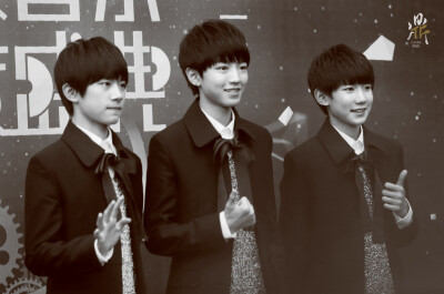 TFBOYS 2015QQ音乐年度盛典 - 堆糖，美图壁纸兴趣社区