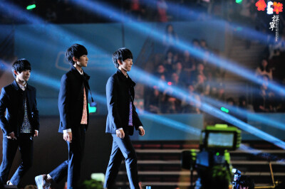 TFBOYS 2015QQ音乐年度盛典 - 堆糖，美图壁纸兴趣社区