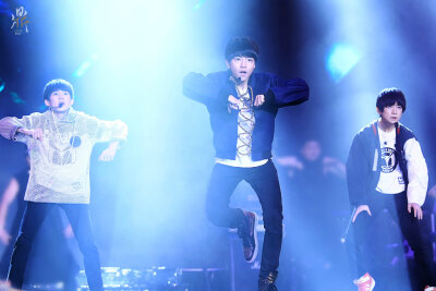 TFBOYS 2015QQ音乐年度盛典 - 堆糖，美图壁纸兴趣社区