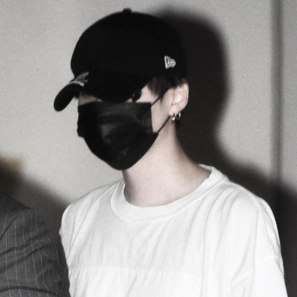 Indulged in sorrow canister · 沉溺在… - 高清图片，堆糖，美图壁纸兴趣社区