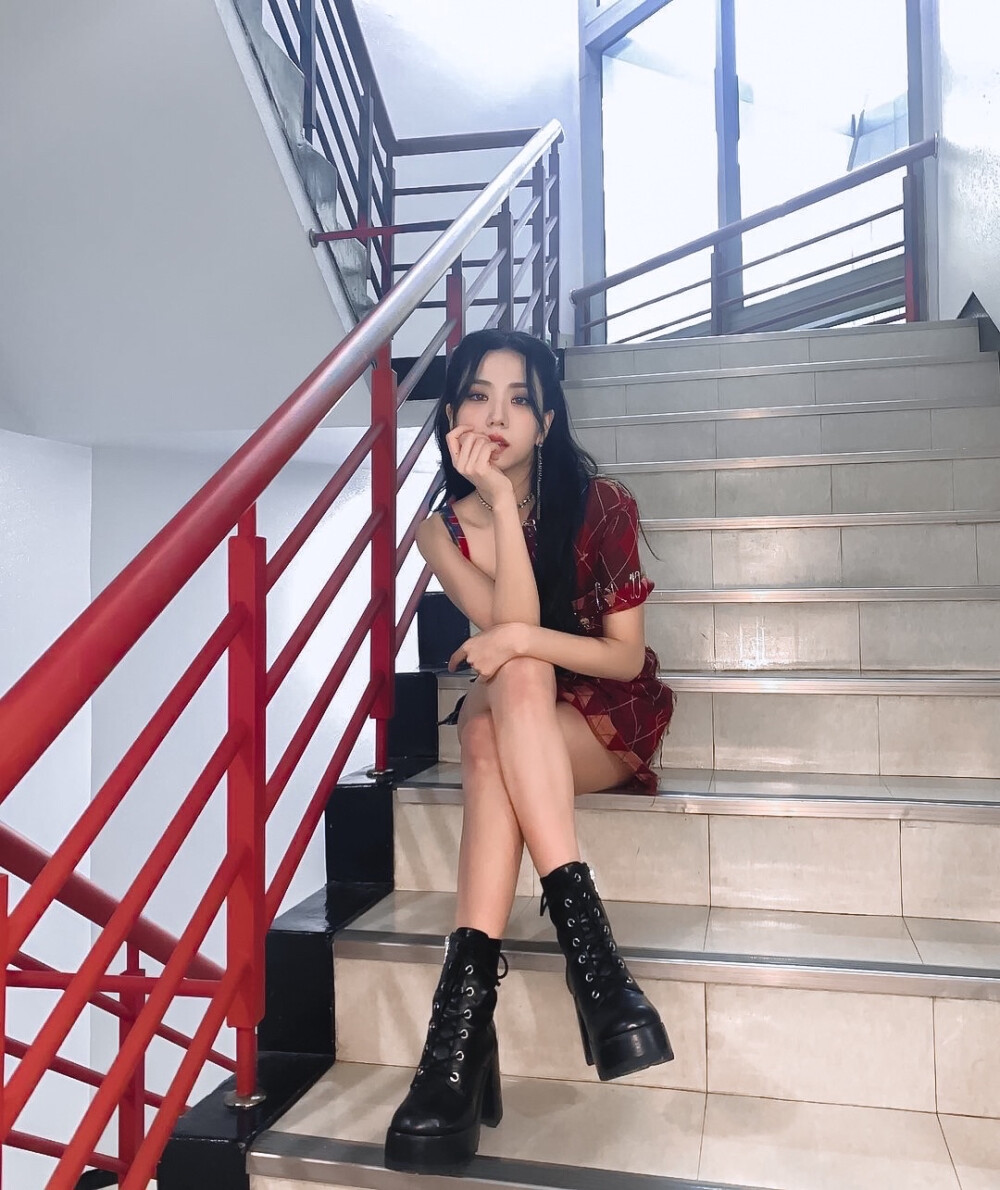 Jisoo 金智秀 cr：·YellowPeach - 高清图片，堆糖，美图壁纸兴趣社区