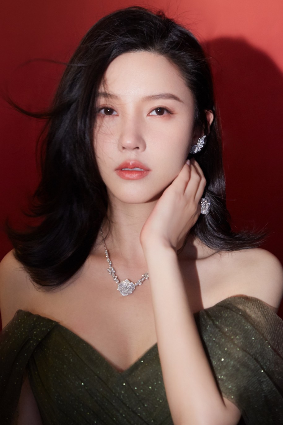 杨子姗 2020智族GQ MOTY年度人物盛典 - 高清图片，堆糖，美图壁纸兴趣社区