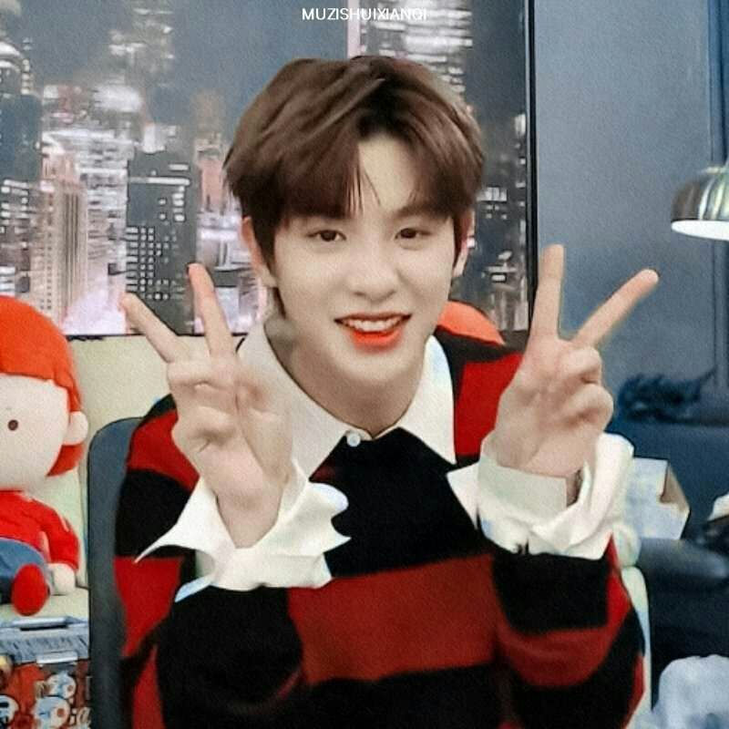 图源vb 今日文案 与其去追星星⭐，不如做和… - 高清图片，堆糖，美图壁纸兴趣社区