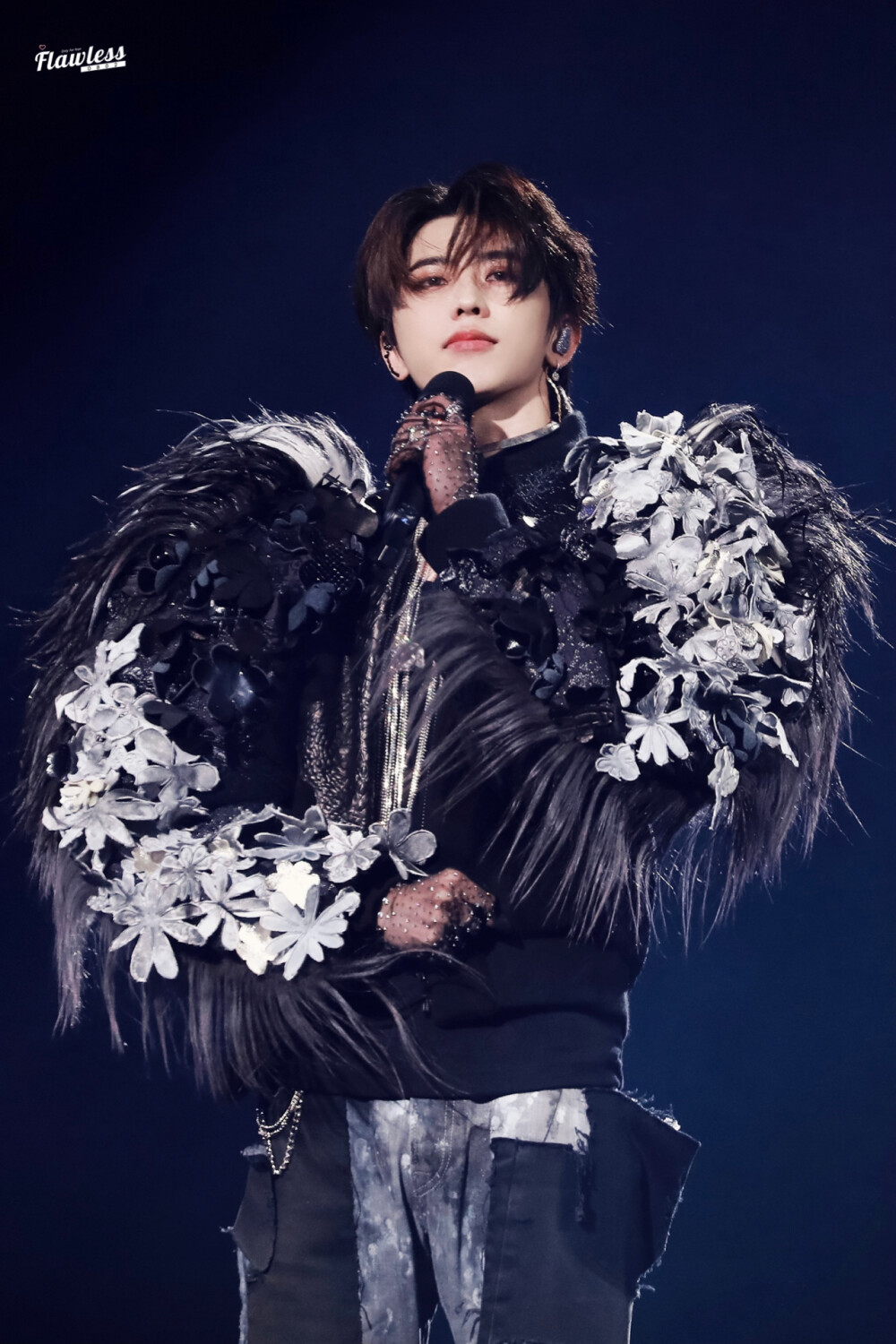 2021.7.17 蔡徐坤演唱会 饭拍高清 - 堆糖，美图壁纸兴趣社区