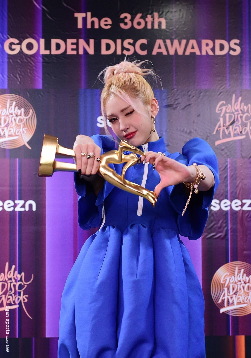 Somi - 堆糖，美图壁纸兴趣社区