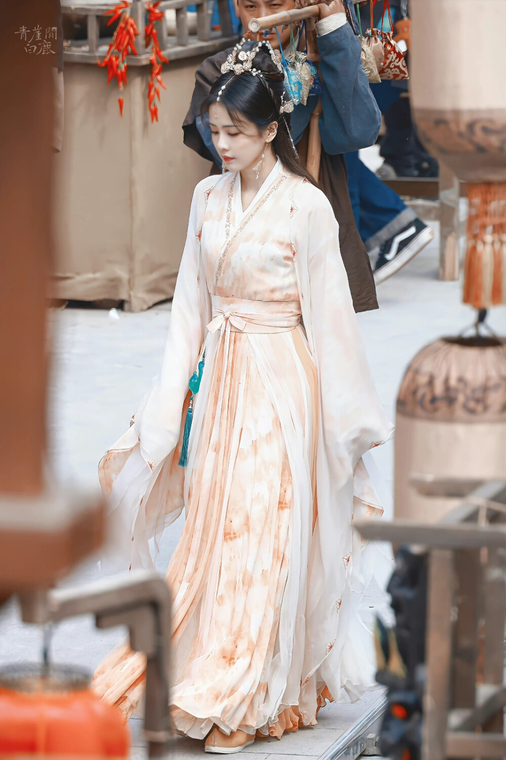 长月烬明|黎苏苏|白鹿 cr.青崖间·白鹿 - 高清图片，堆糖，美图壁纸兴趣社区