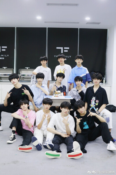 TF家族三代壁纸库 - 高清图片，堆糖，美图壁纸兴趣社区
