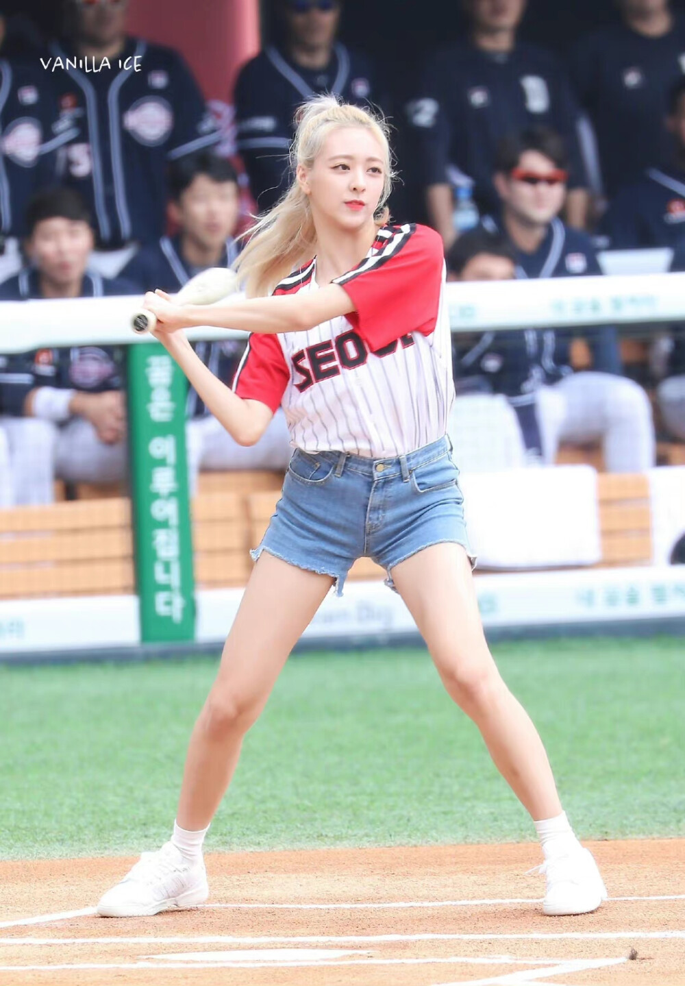 申有娜 YUNA ©logo 侵权删. - 高清图片，堆糖，美图壁纸兴趣社区