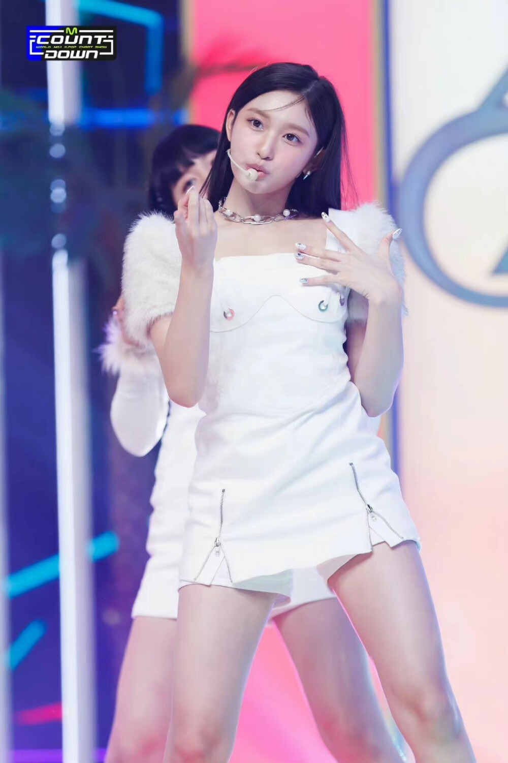 李瑞 LEESEO ©logo 侵权删. - 堆糖，美图壁纸兴趣社区