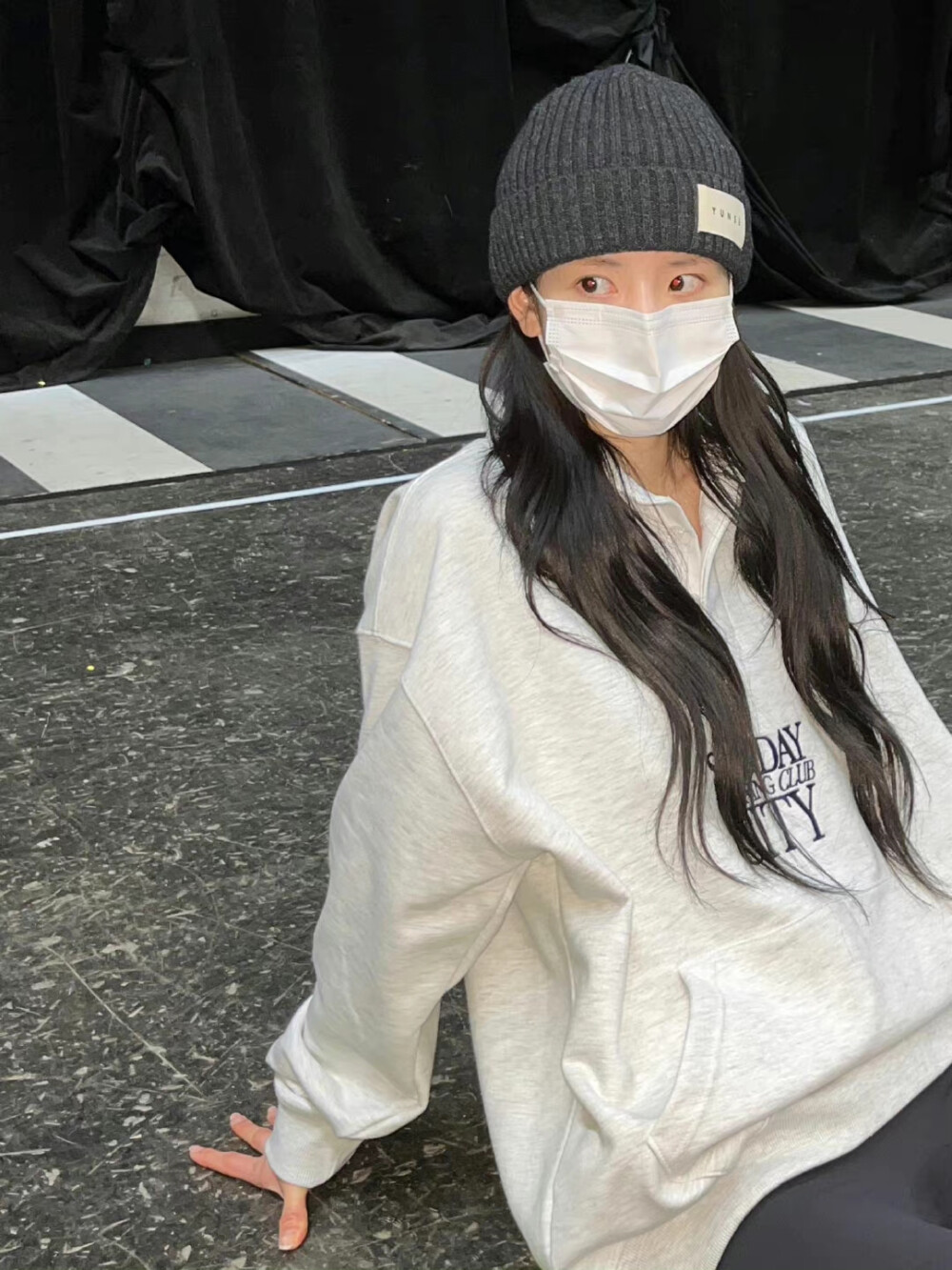 雪娥 seola ©logo 侵权删. - 高清图片，堆糖，美图壁纸兴趣社区