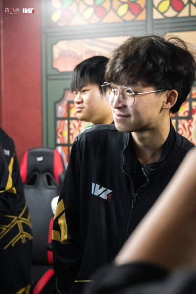 ivl帅哥 - 堆糖，美图壁纸兴趣社区