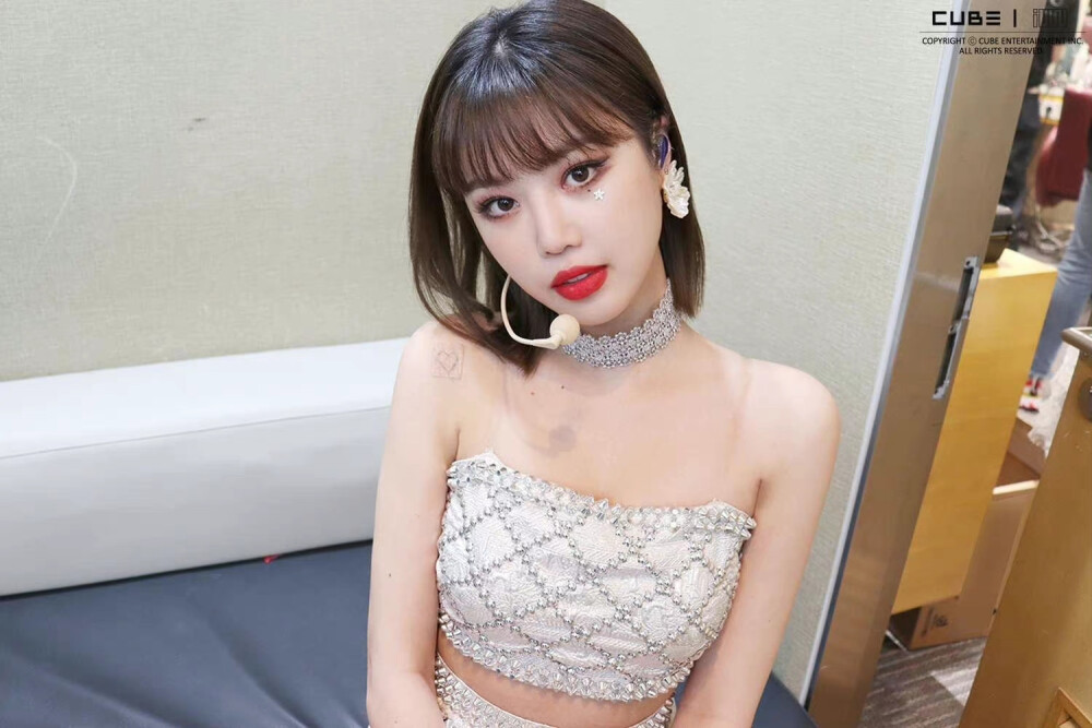 徐穗珍 Soojin /图源见logo 侵删 - 堆糖，美图壁纸兴趣社区