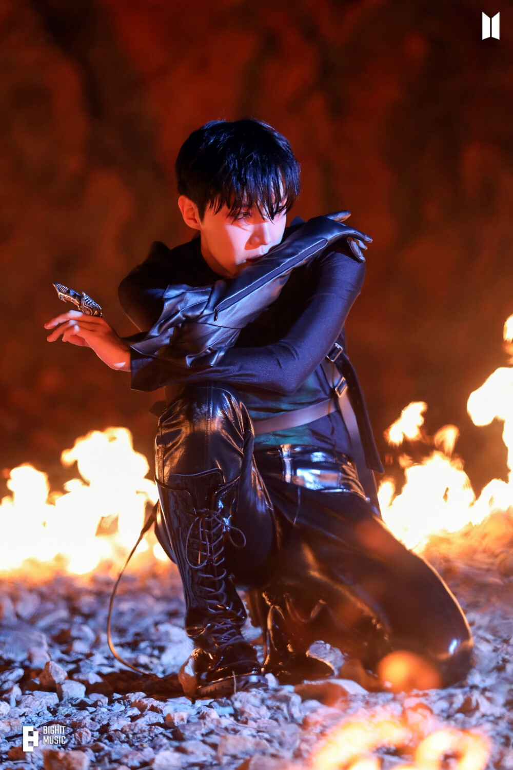 防弹少年团 BTS官推更新 [HOBI生日快乐] 呀… - 高清图片，堆糖，美图壁纸兴趣社区