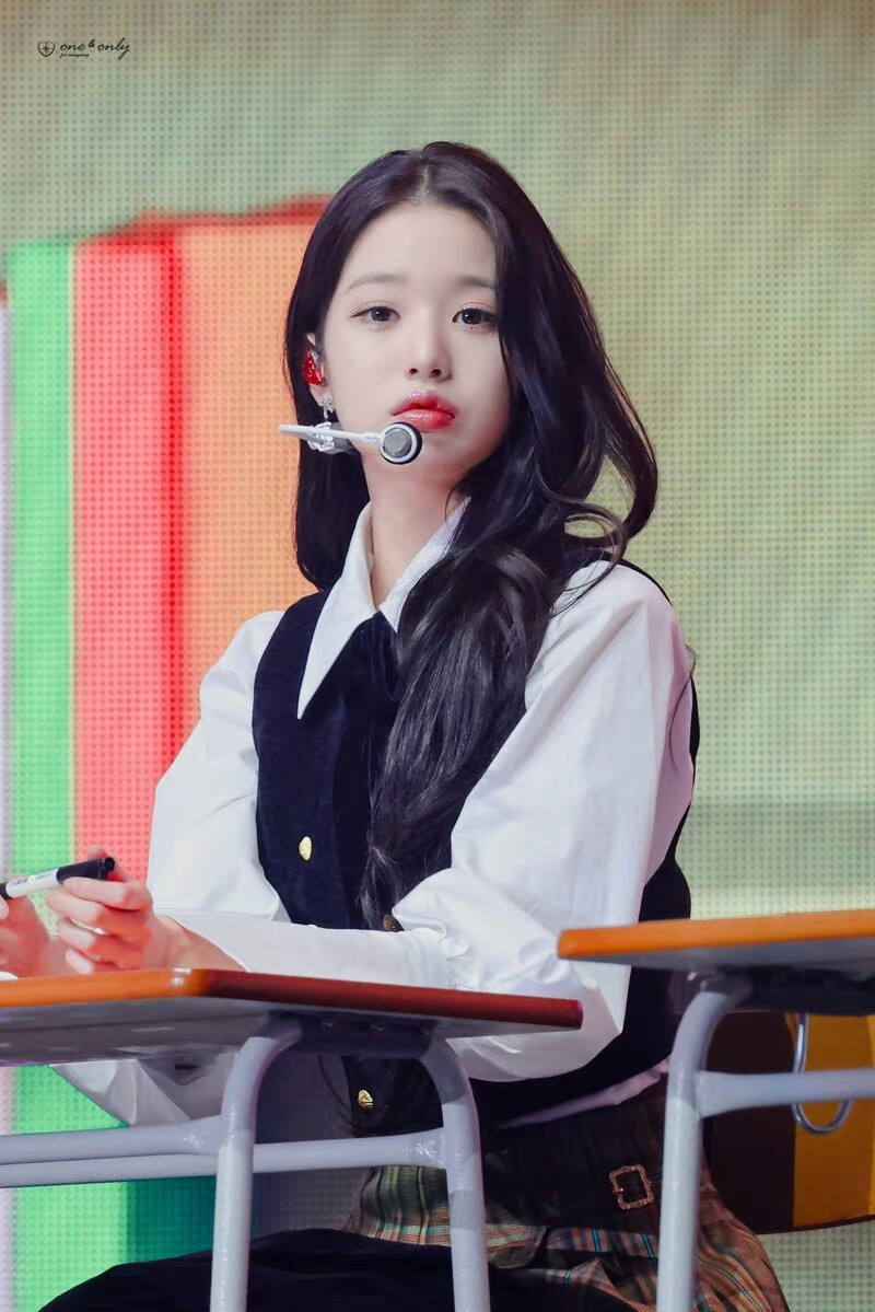 张元英 Wonyoung ©Logo侵删. - 堆糖，美图壁纸兴趣社区