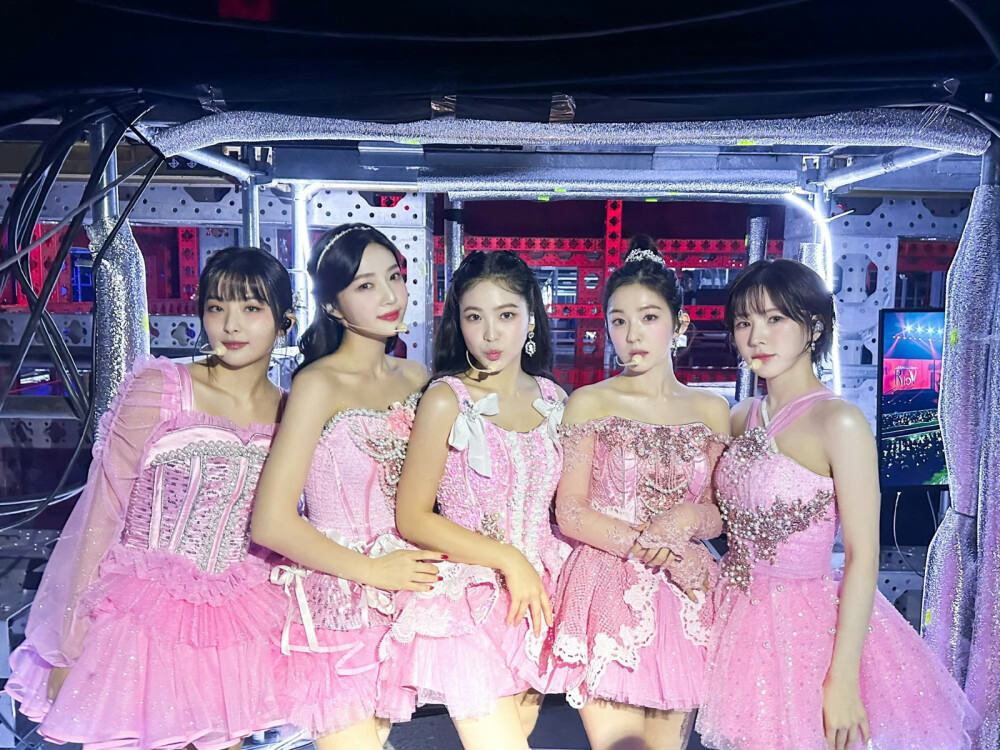red velvet 壁纸团体照合照 演唱会 - 高清图片，堆糖，美图壁纸兴趣社区