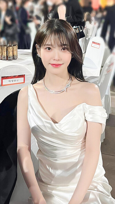 iu - 高清图片，堆糖，美图壁纸兴趣社区