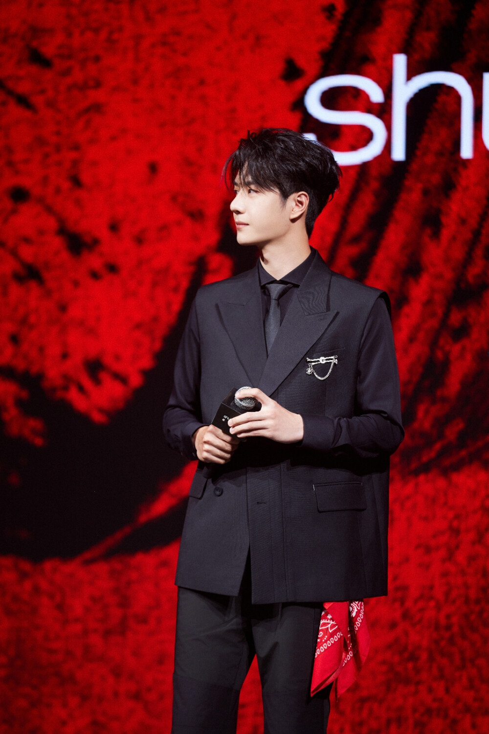 230718 YIBO-OFFICIAL： #王一博植村秀全球… - 堆糖，美图壁纸兴趣社区