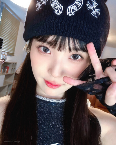 IU | INS cr: Tea-krisy - 高清图片，堆糖，美图壁纸兴趣社区