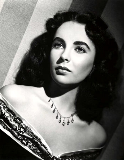 Elizabeth Taylor - 高清图片，堆糖，美图壁纸兴趣社区