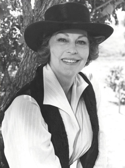 Ava Gardner, 1940s. - 高清图片，堆糖，美图壁纸兴趣社区