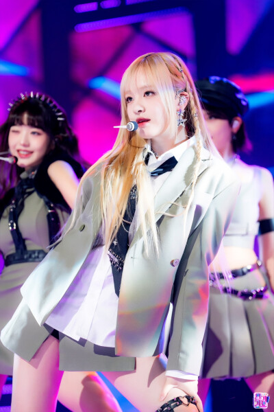 LIZ - 高清图片，堆糖，美图壁纸兴趣社区