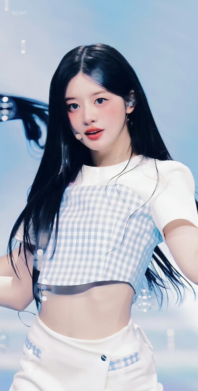 ILLIT MINJU - 高清图片，堆糖，美图壁纸兴趣社区