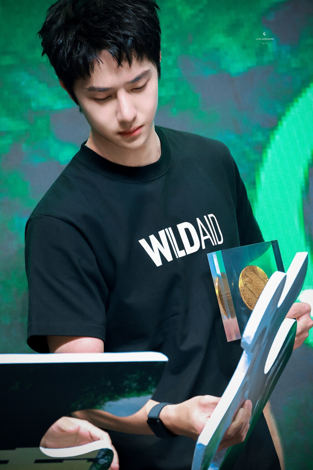 240725 野生救援WildAid 纪录片《寻护者》… - 高清图片，堆糖，美图壁纸兴趣社区