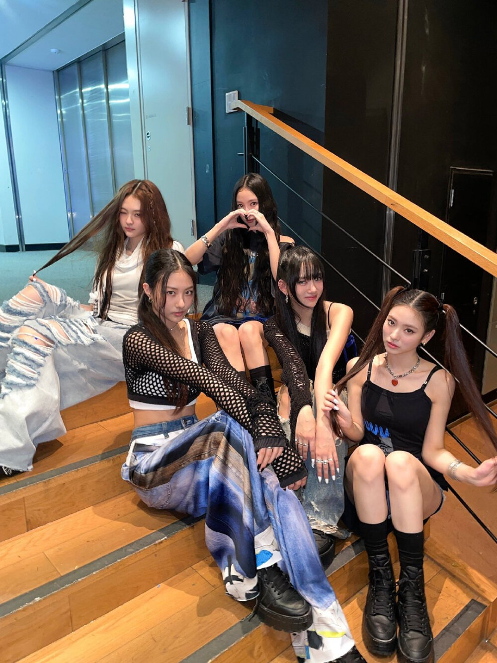 meovv - 高清图片，堆糖，美图壁纸兴趣社区