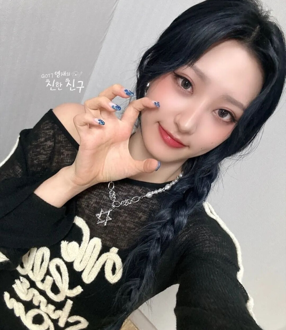 kpop hwiseo - 高清图片，堆糖，美图壁纸兴趣社区