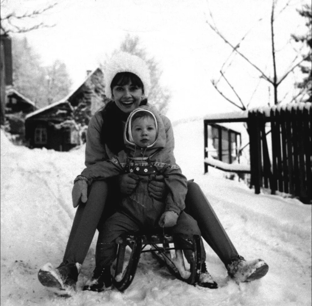 Audrey and Sean photographed in Bürgenst… - 高清图片，堆糖，美图壁纸兴趣社区