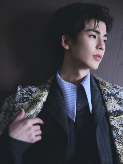 张凌赫 - 高清图片，堆糖，美图壁纸兴趣社区