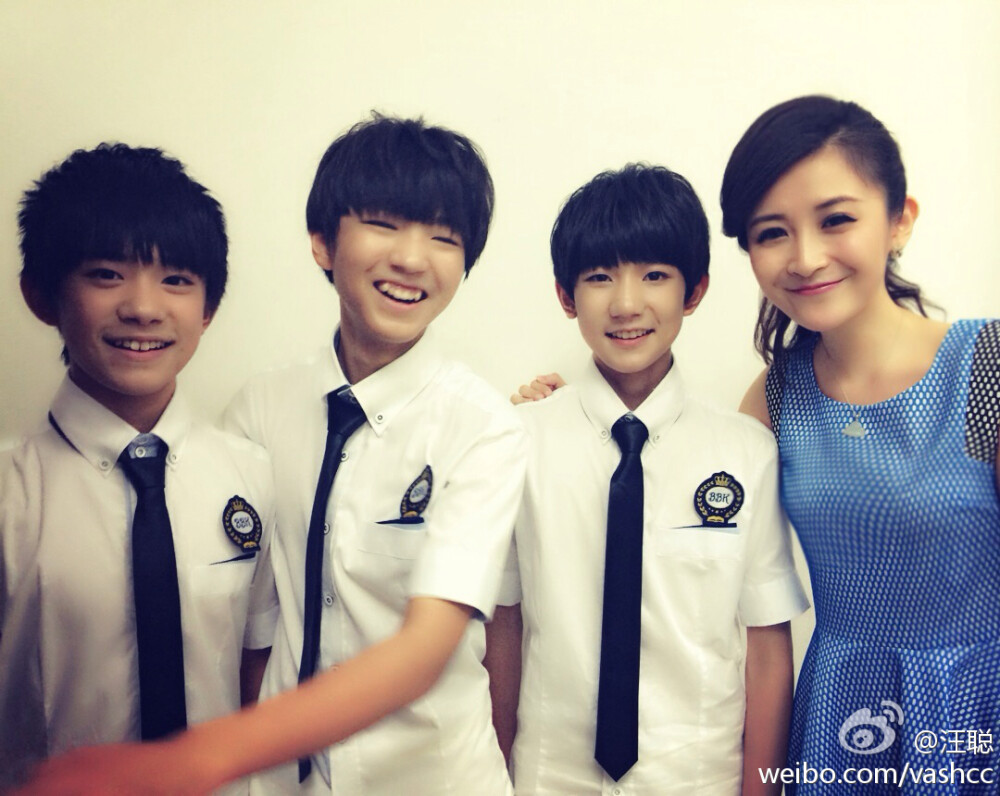 TFBOYS王俊凯 2014.8.26 步步高重庆见面会… - 堆糖，美图壁纸兴趣社区