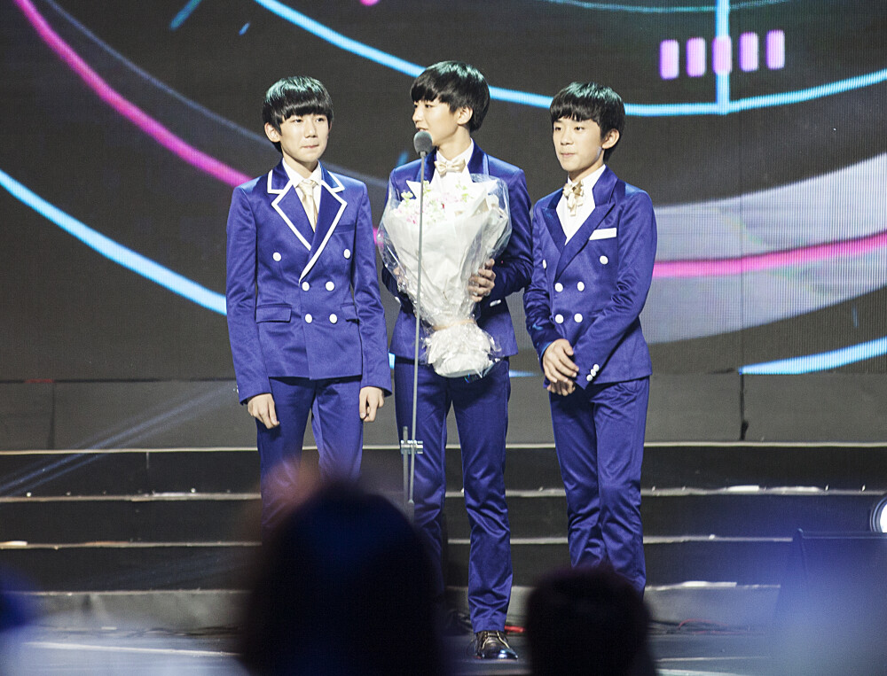 TFBOYS王俊凯-140415音悦盛典颁奖 - 堆糖，美图壁纸兴趣社区