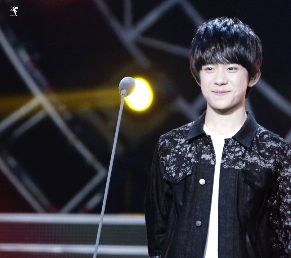 【TFBOYS易烊千玺】150411 音悦V榜年度盛典… - 高清图片，堆糖，美图壁纸兴趣社区