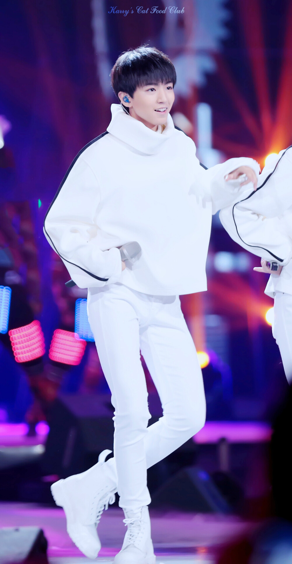 #王俊凯# #TFBOYS王俊凯# #TFBOYS#151231 … - 高清图片，堆糖，美图壁纸兴趣社区