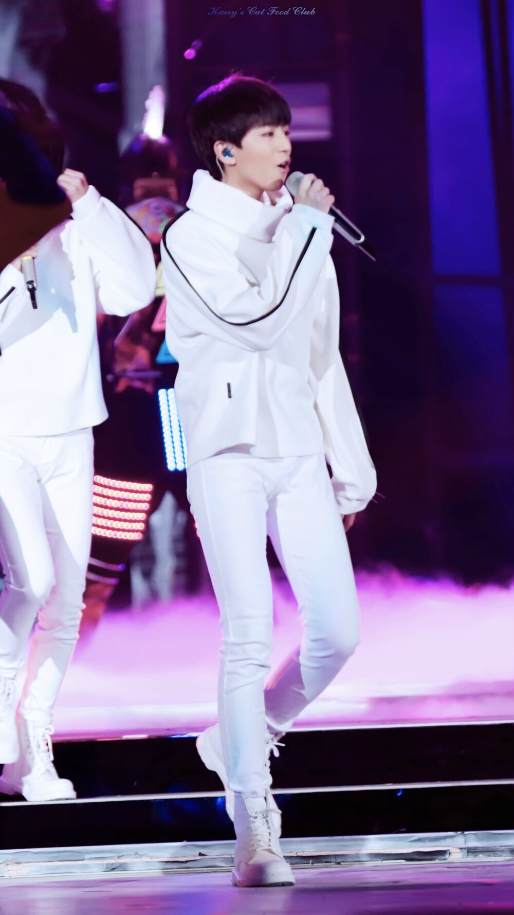 #TFBOYS##王俊凯##TFBOYS王俊凯# 151231 湖… - 高清图片，堆糖，美图壁纸兴趣社区