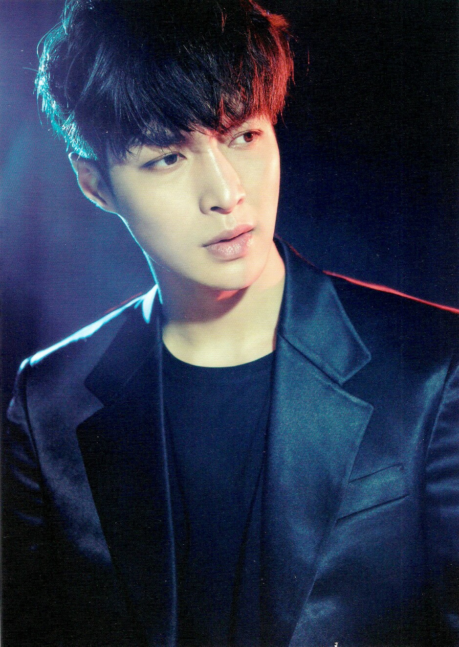 EXO三巡周边 - 场刊 高扫9P [图片cr.몽쉘 … - 高清图片，堆糖，美图壁纸兴趣社区