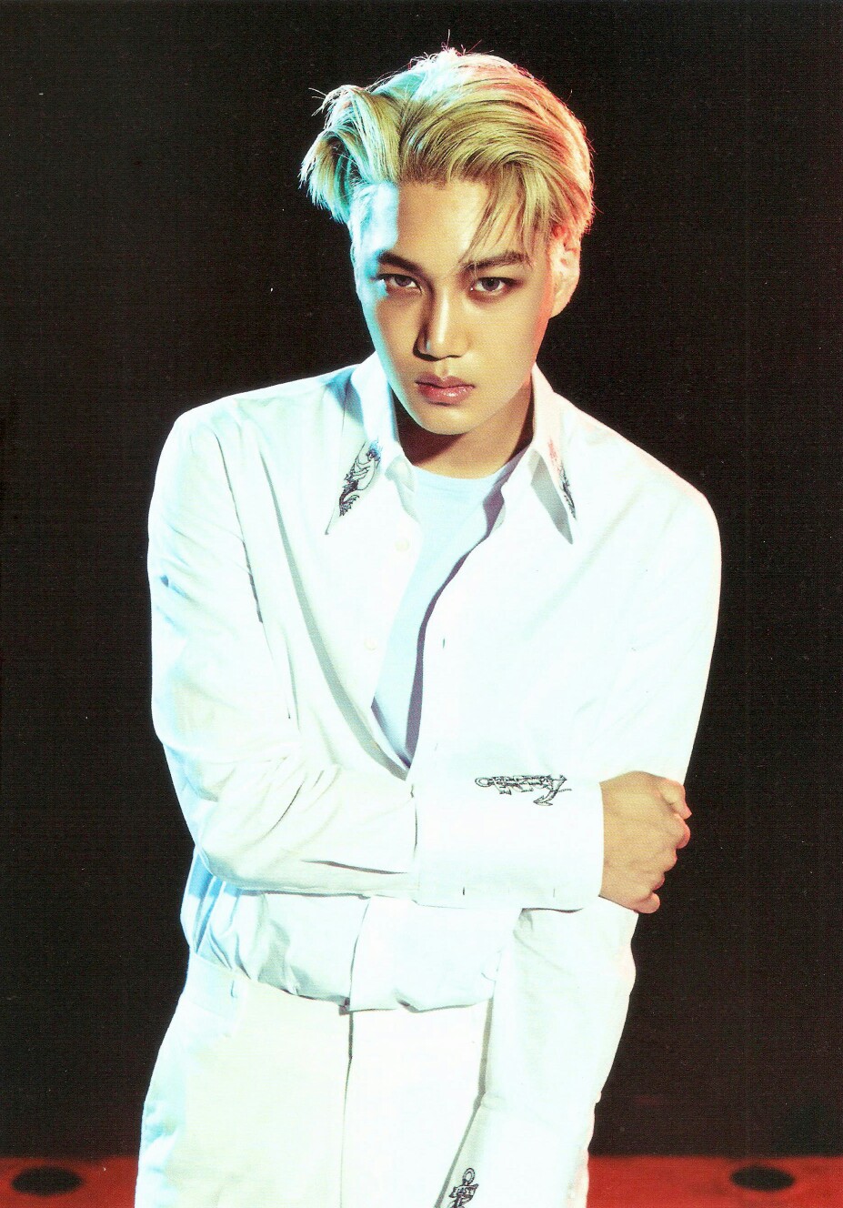 EXO三巡周边-场刊 高清扫图9P [图片cr.몽쉘… - 高清图片，堆糖，美图壁纸兴趣社区