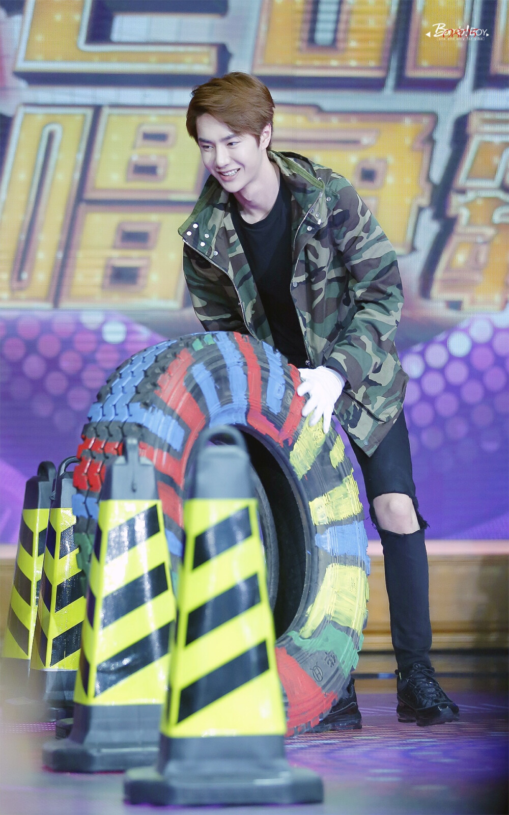 160824 天天向上录制 #UNIQ王一博# #天天向… - 堆糖，美图壁纸兴趣社区