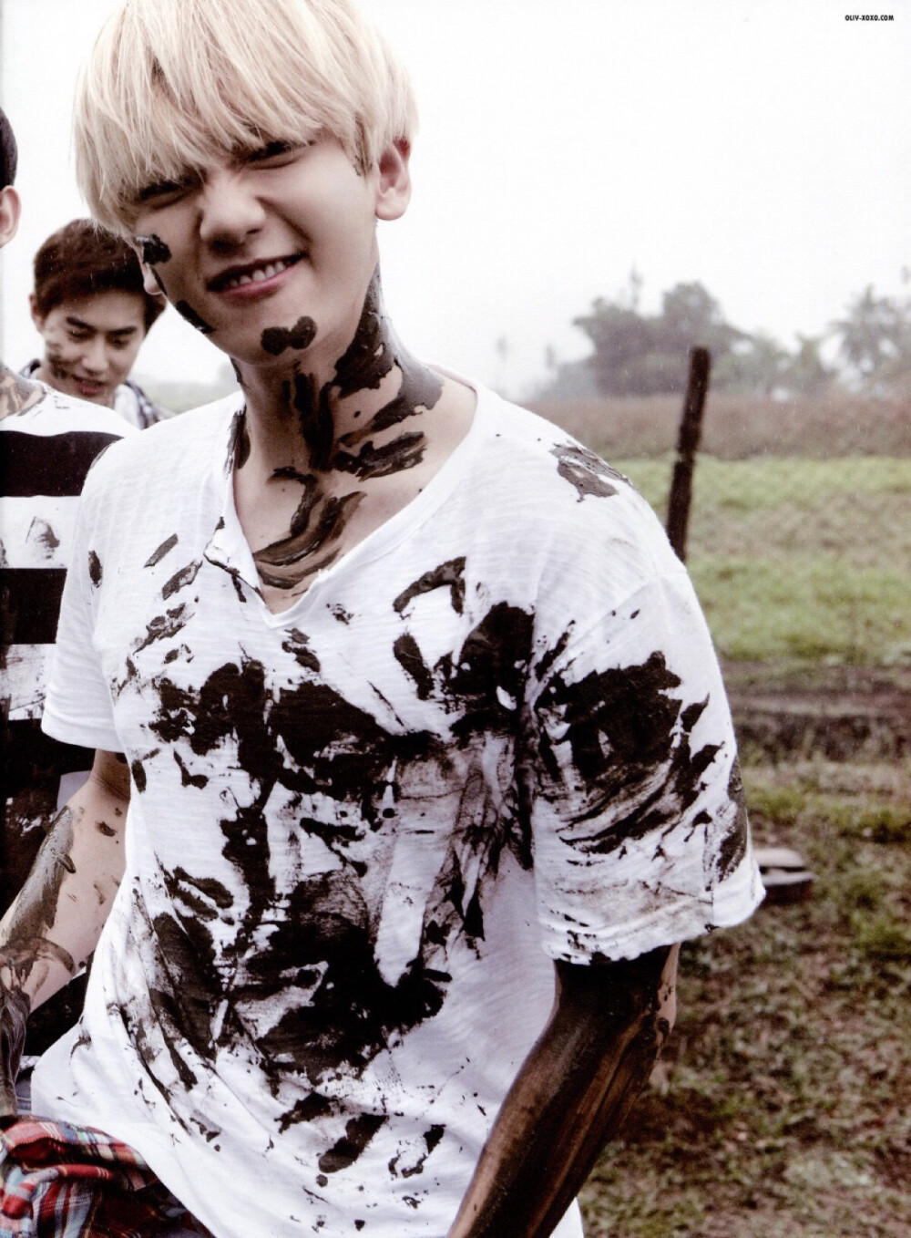 EXO 斐济写真 金俊勉Suho 金珉锡Xiumin 金… - 高清图片，堆糖，美图壁纸兴趣社区