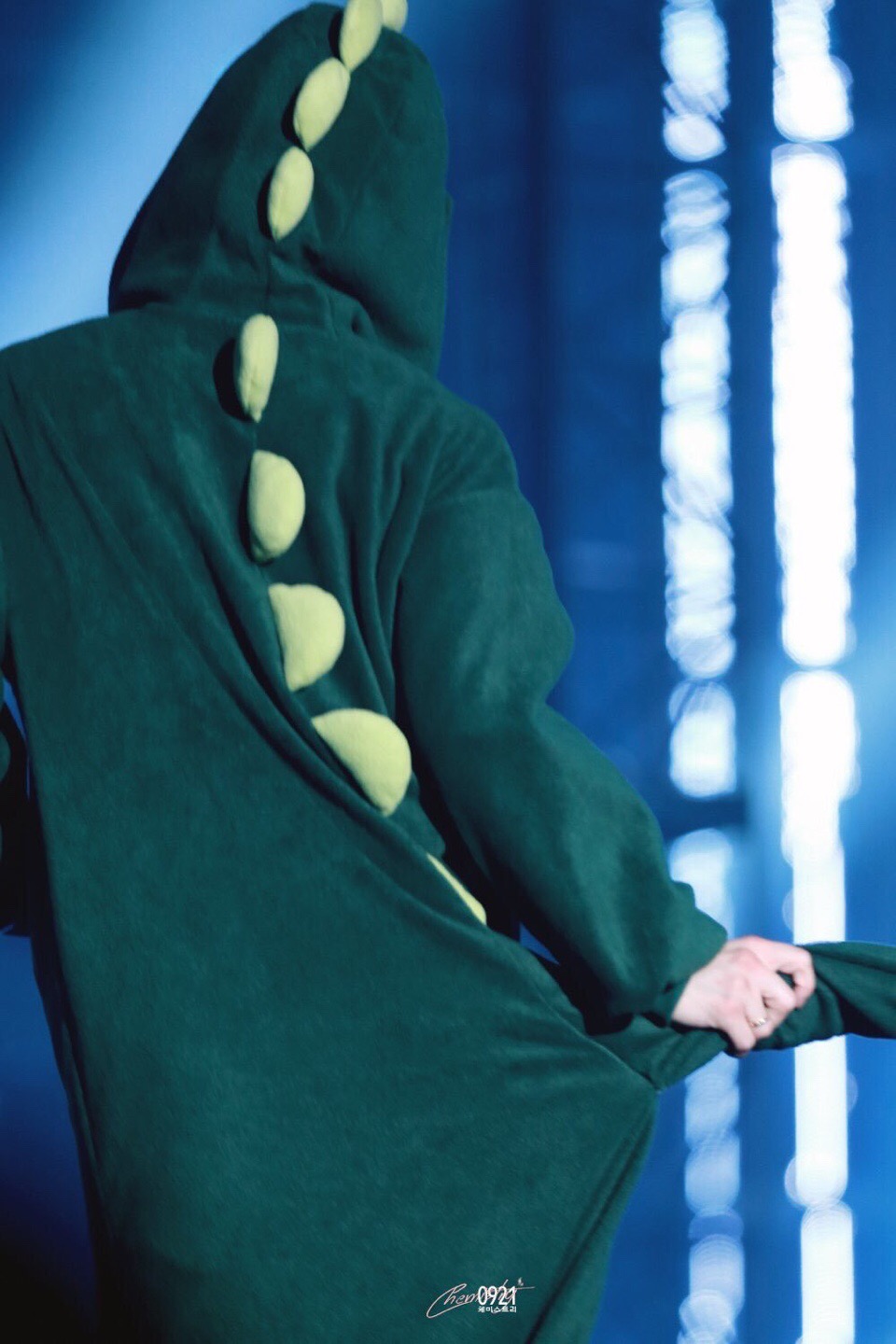 160318 EXO二巡安可 尾巴。 - 高清图片，堆糖，美图壁纸兴趣社区