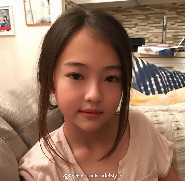 女生头像PeaceCeleb Korea Style | 安利美… - 高清图片，堆糖，美图壁纸兴趣社区