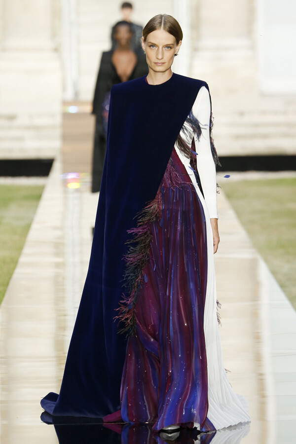 法国奢侈品牌 Givenchy 2018 秋冬高级定制 … - 高清图片，堆糖，美图壁纸兴趣社区