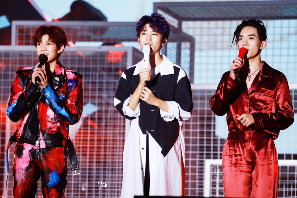 20180824TFBOYS五周年 开始想象 演唱会高清… - 高清图片，堆糖，美图壁纸兴趣社区