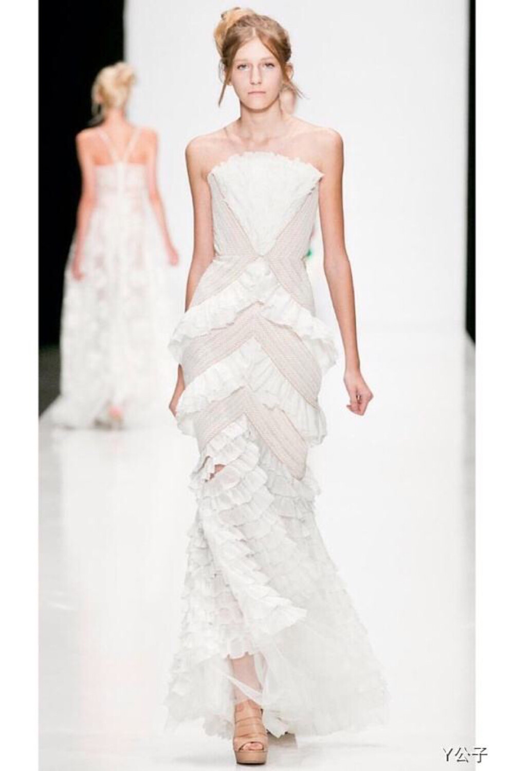 俄罗斯高定品牌Ester Abner - 高清图片，堆糖，美图壁纸兴趣社区