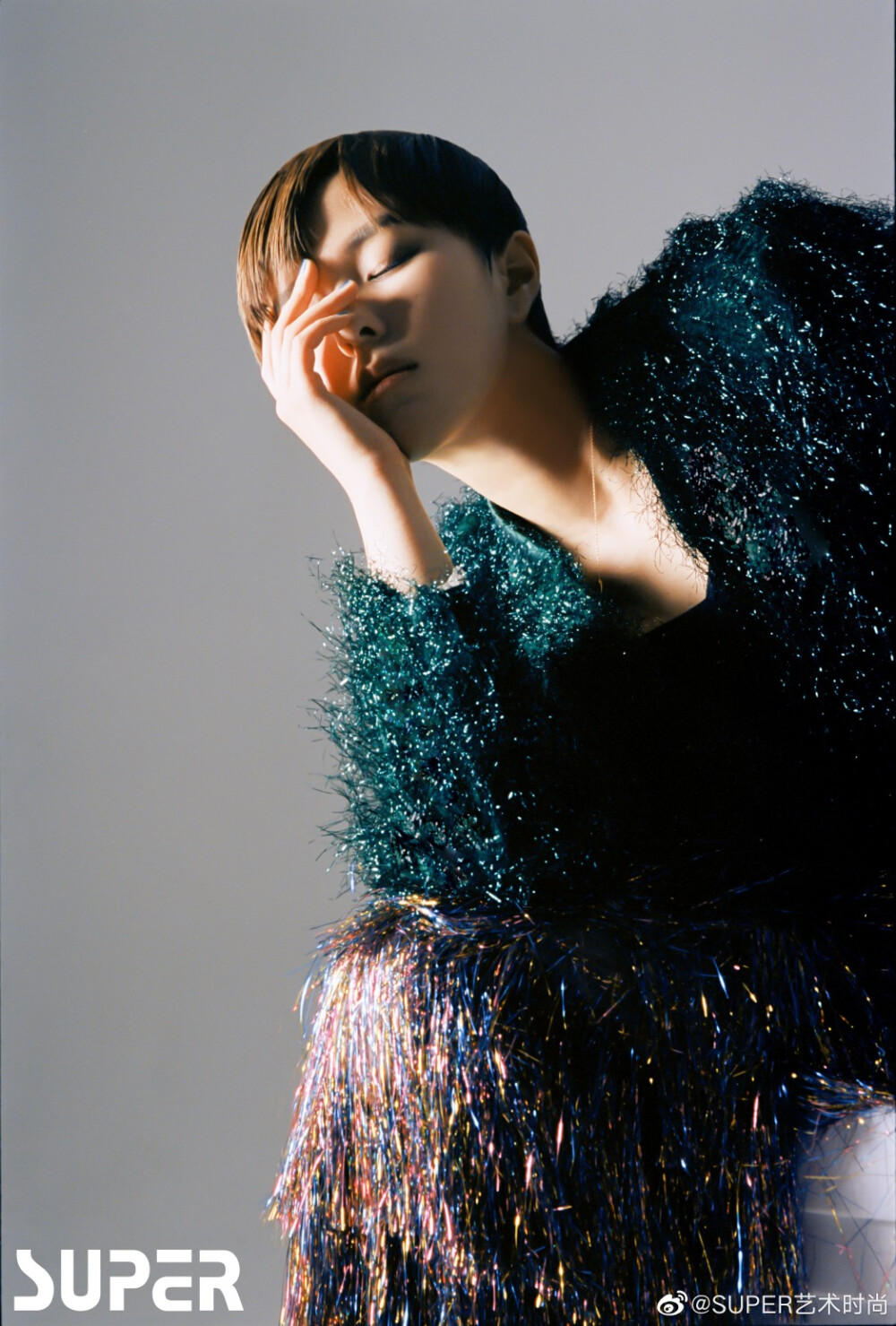『Sunnee杨芸晴』SUNNEE杨芸晴SUPER艺术时… - 高清图片，堆糖，美图壁纸兴趣社区