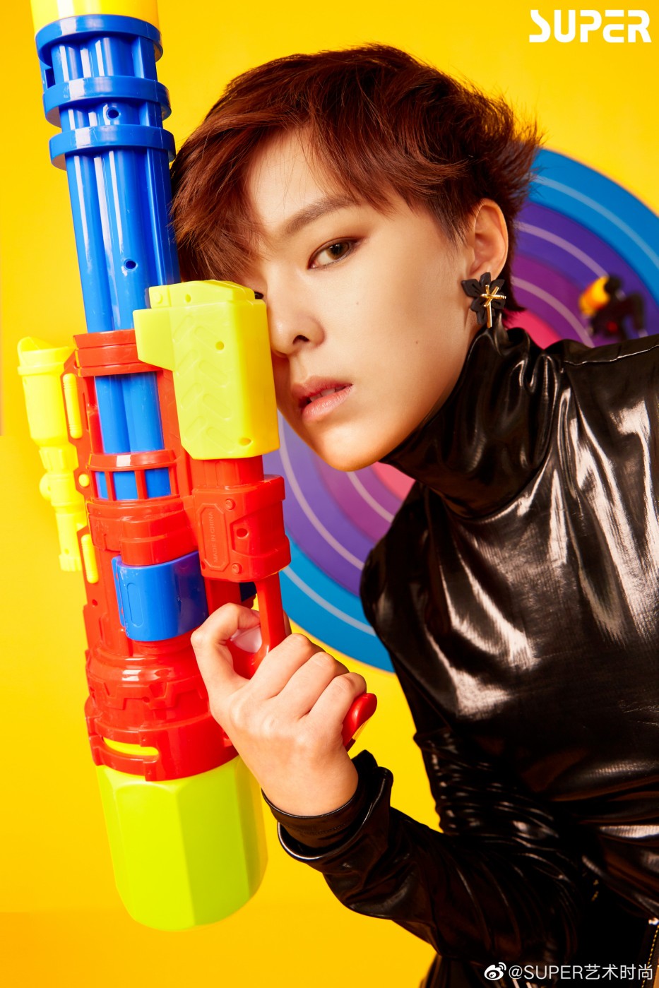 『Sunnee杨芸晴』SUNNEE杨芸晴SUPER艺术时… - 高清图片，堆糖，美图壁纸兴趣社区